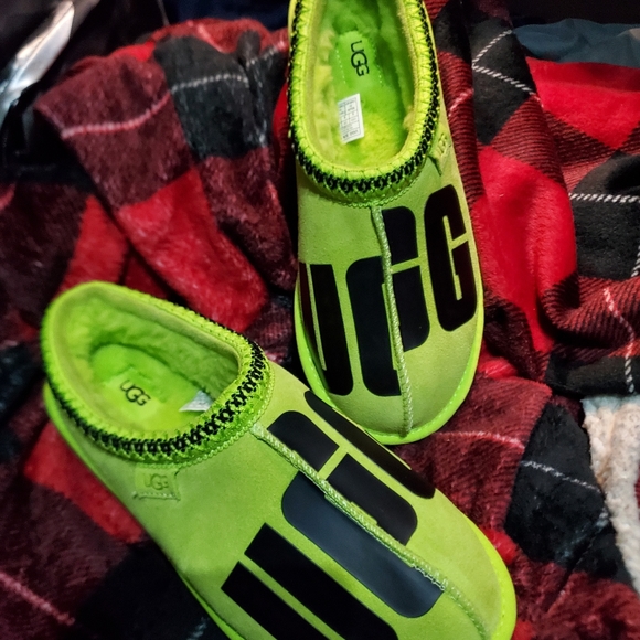 UGG | Shoes | Ugg Neon Green | Poshmark